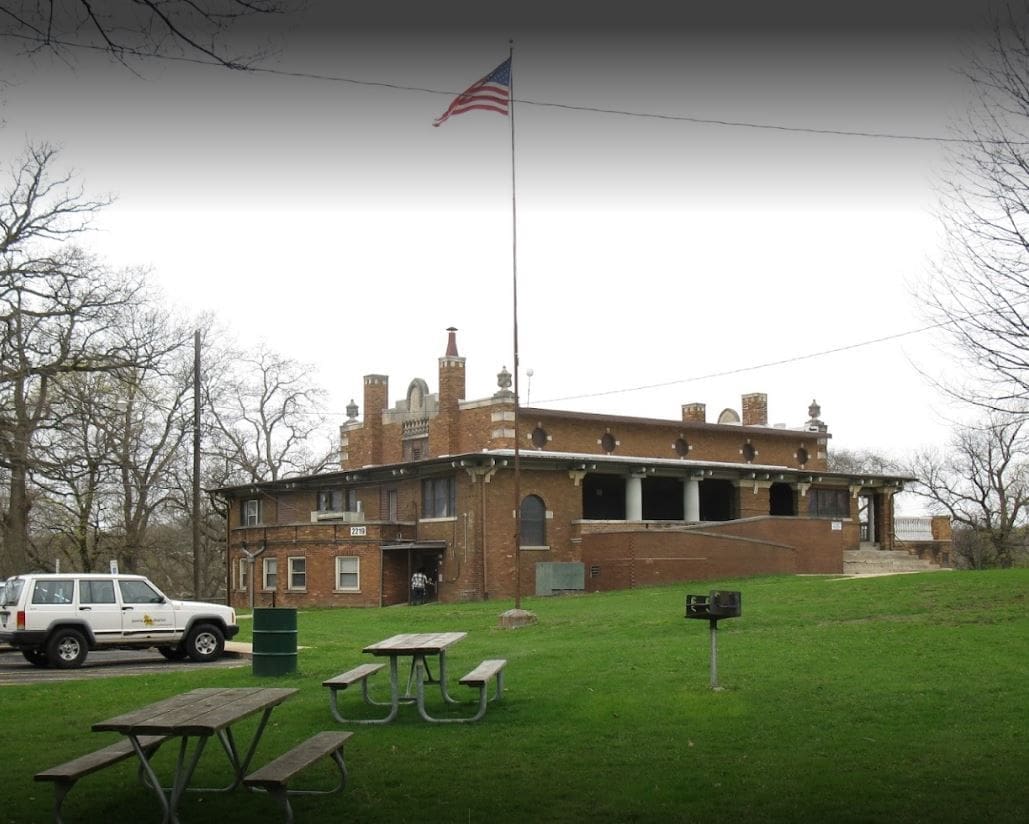 Trewyn Park - Discover Peoria, IL