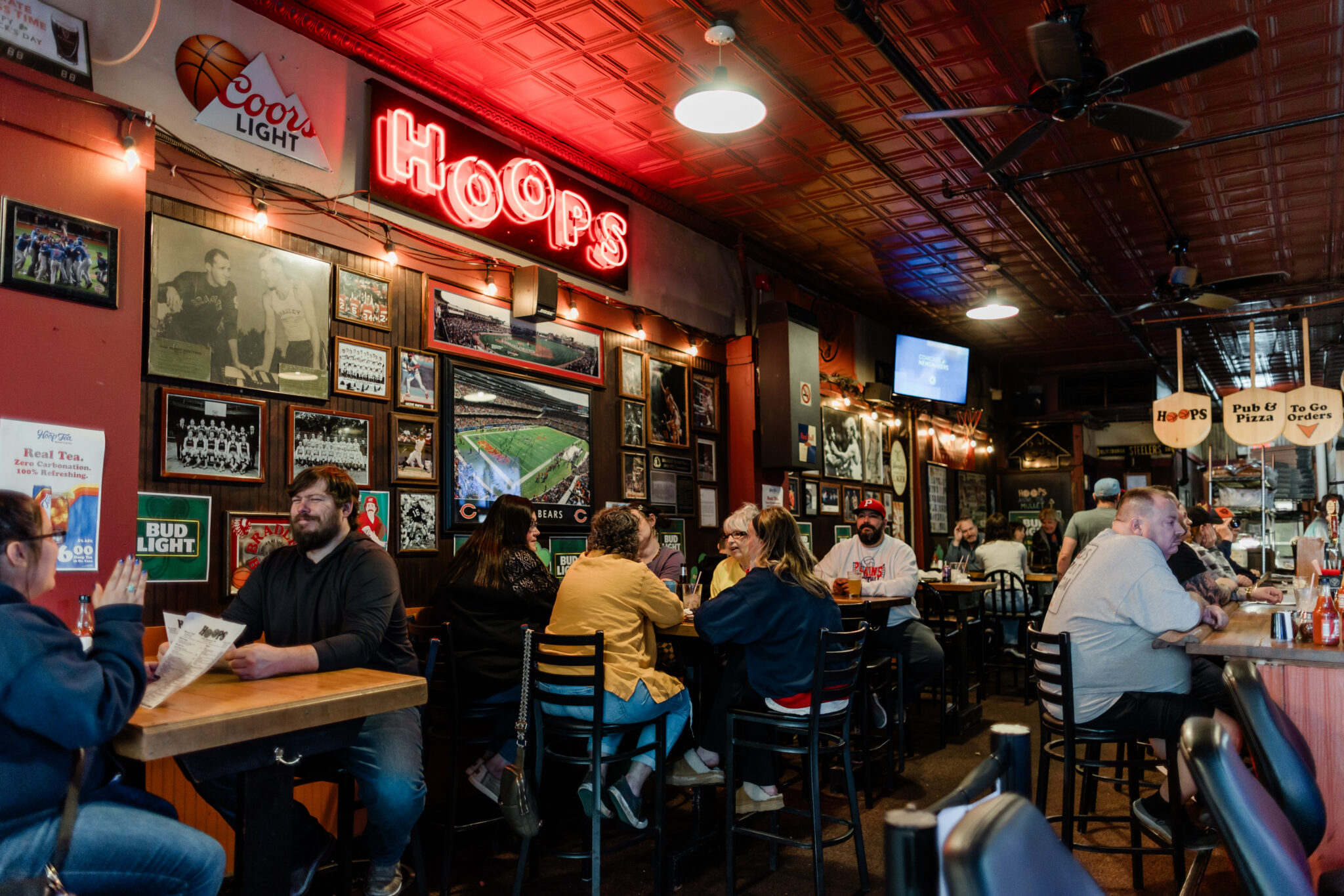 Restaurants + Bars Open on Mondays in Downtown Peoria - Discover Peoria, IL